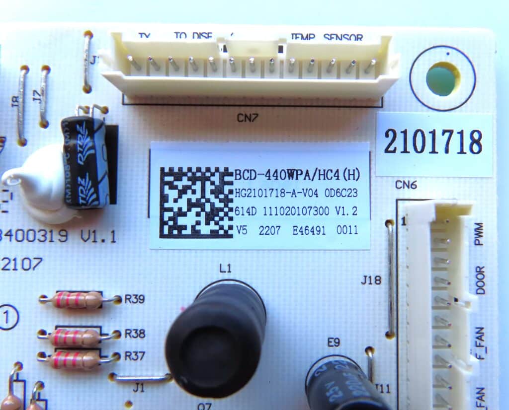 HISENSE FRIDGE MAIN PCB HRCD512BW