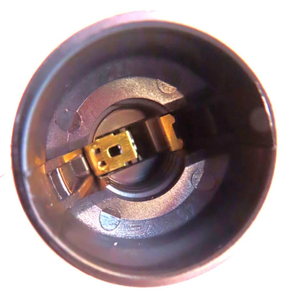 ELECTROLUX RANGEHOOD LAMP HOLDER