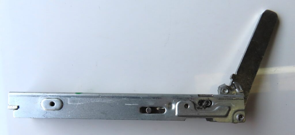 EUROMAID OVEN DOOR HINGE